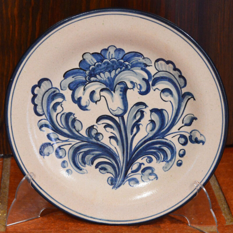 Cerámica de la Cal Puente del Arzobispo plato del clavel azul